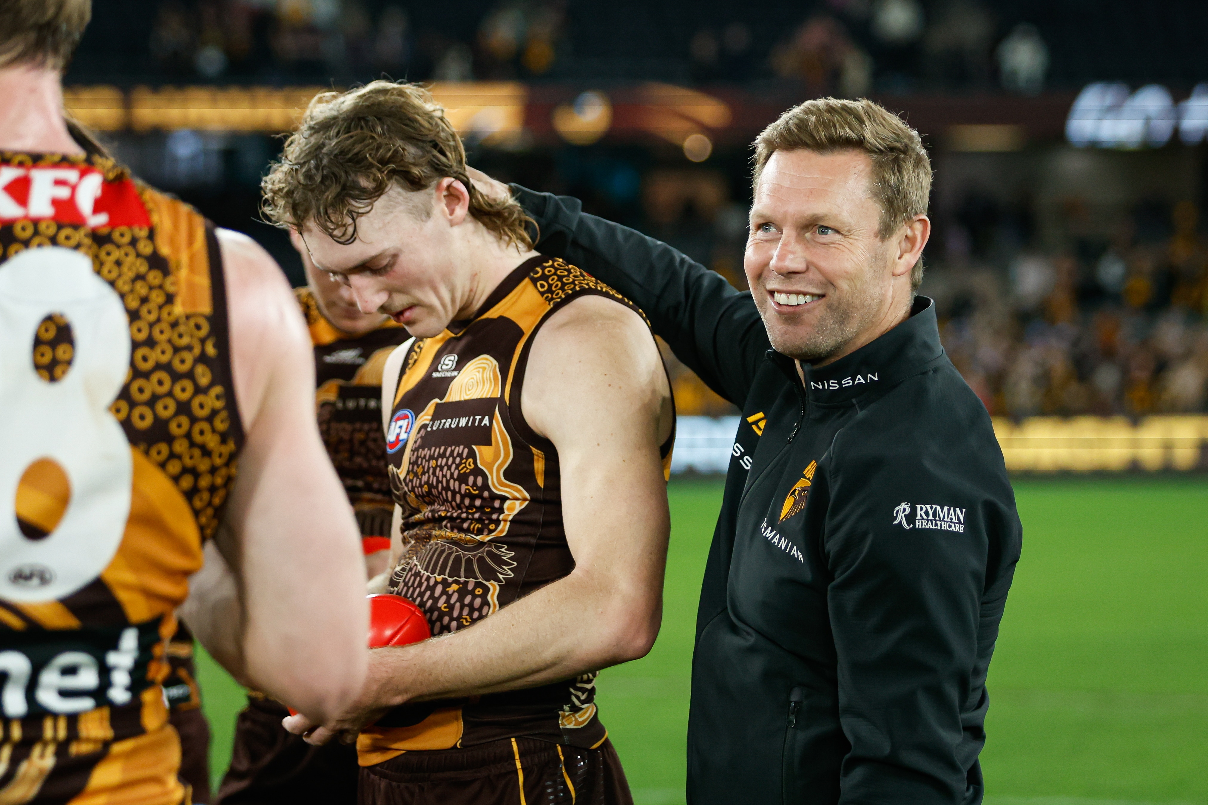 Mitchell's simple move makes a difference after 'painful' week for Hawks