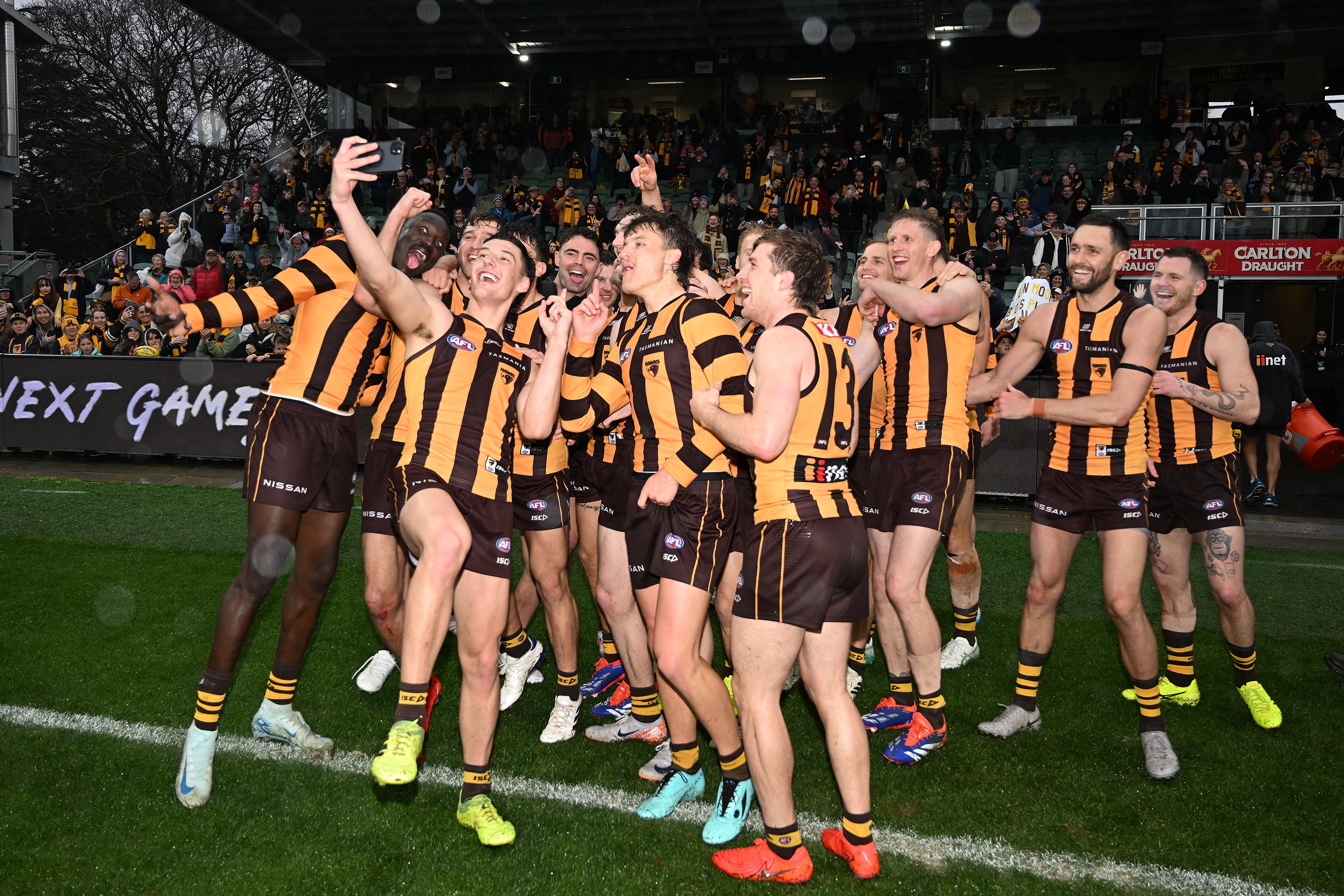 All Hawk, all action: Hawthorn nabs finals spot with Roos rout