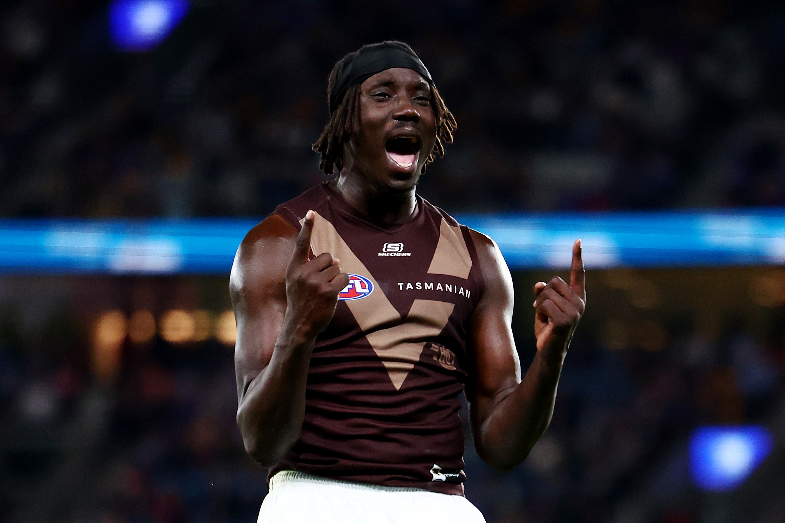 Hawks' hot start sets up important win over Bulldogs