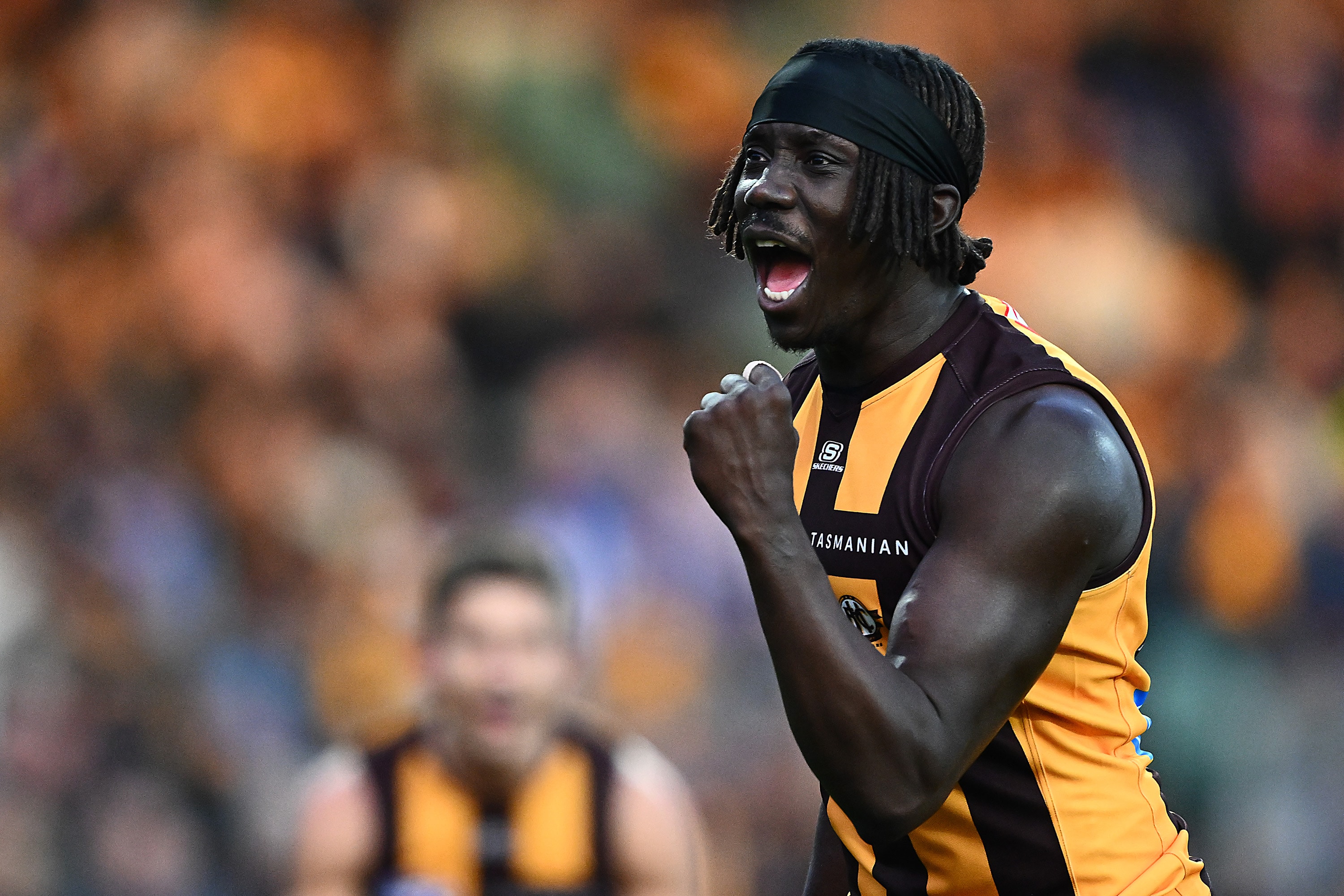 RD 16 COACHES' VOTES: Clean sweep at UTAS