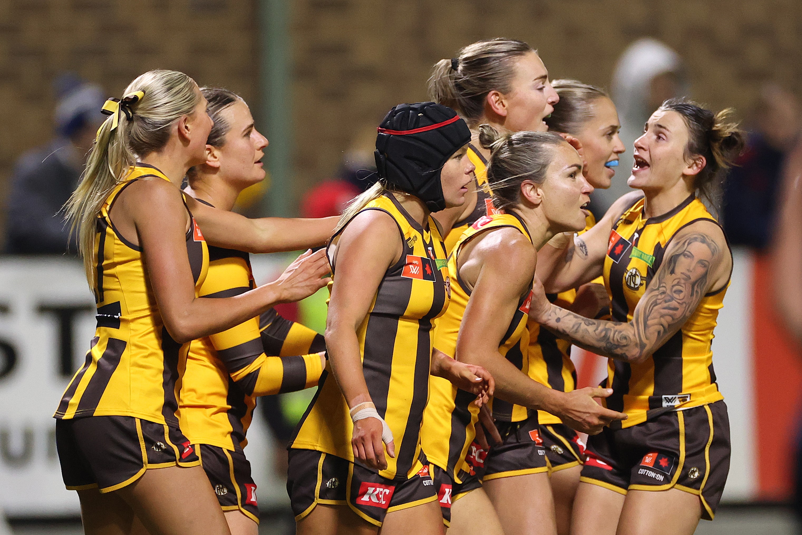 Hawks continue golden run despite Blues scare