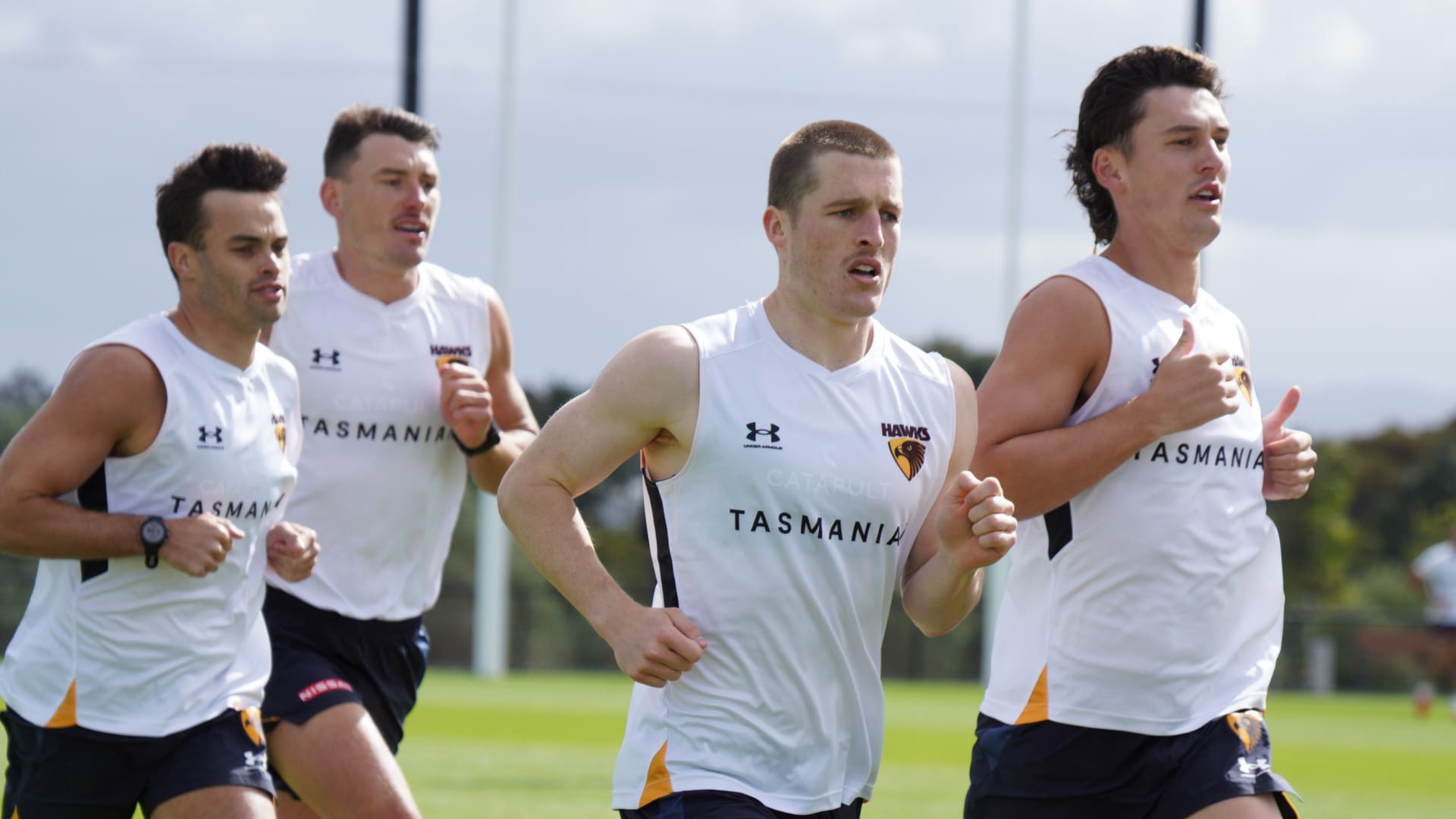 Hawks midfielder makes early statement in first key fitness test