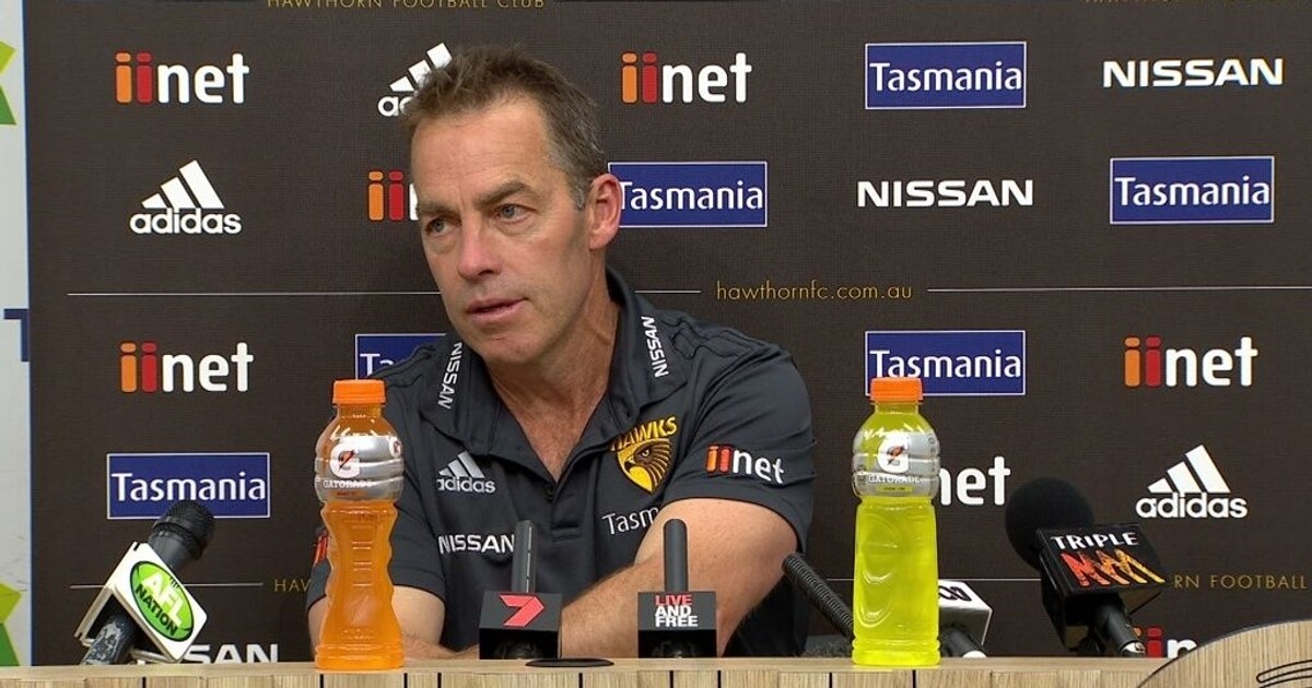 Clean sweep for Hawks