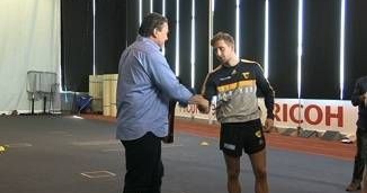 Jonathan O'Rourke jumper presentation