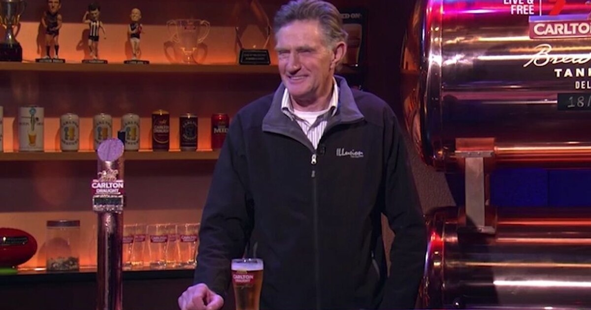 Michael Tuck on the Front Bar