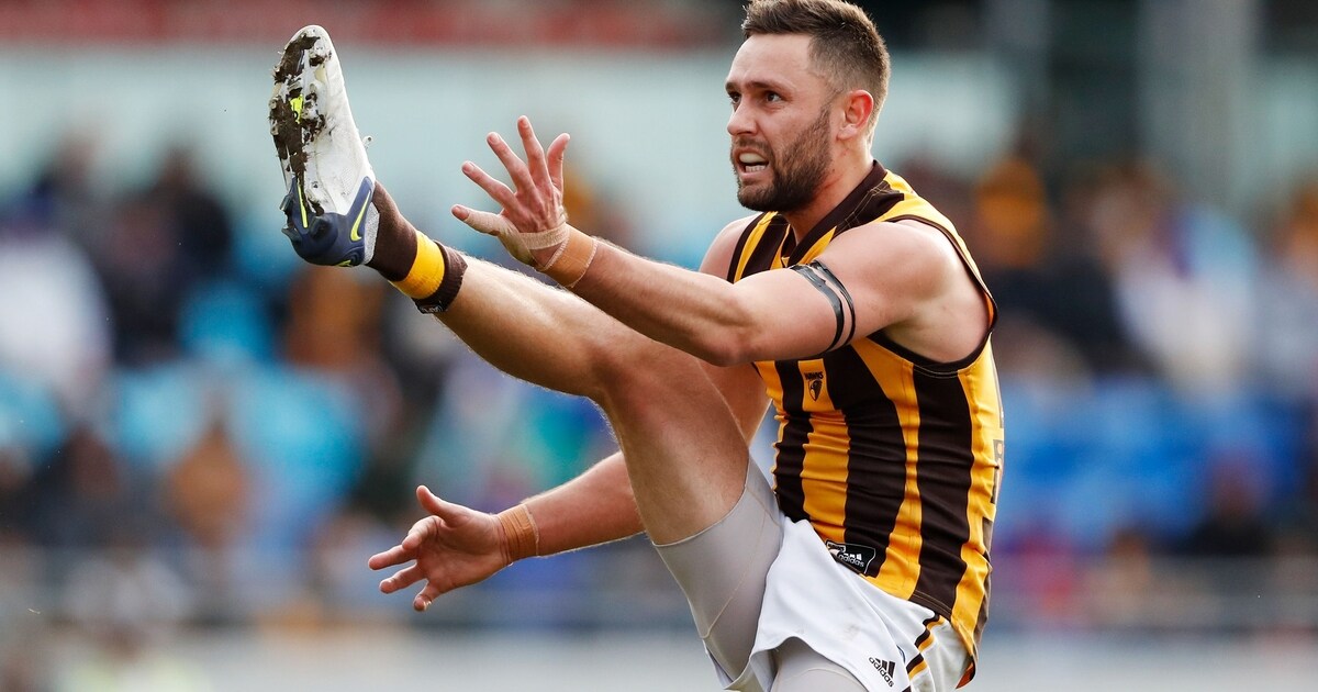 Footy Flashbacks: Gunners eyes goal-kicking feat
