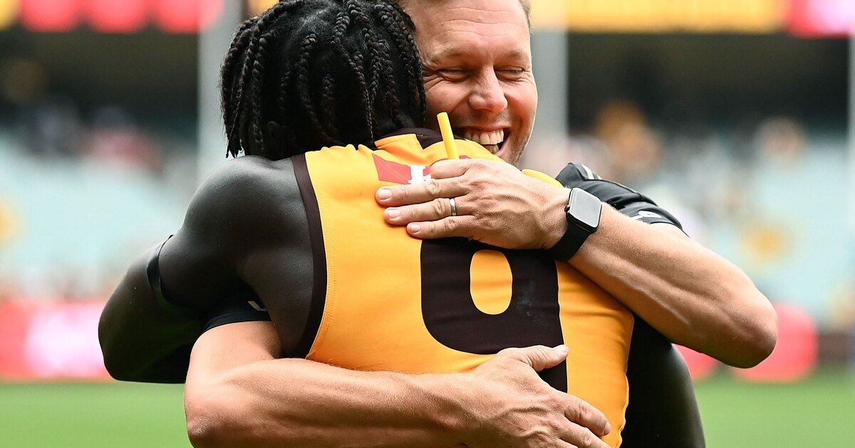 Mitchell shares rare insight into first season as AFL coach