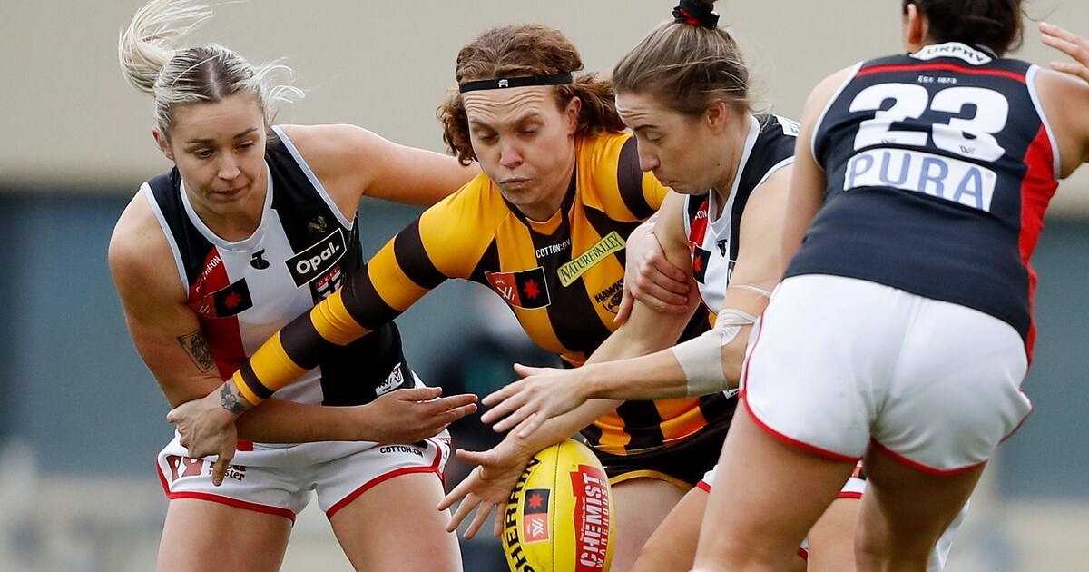 Re-born Saints smash injury-hit Hawks