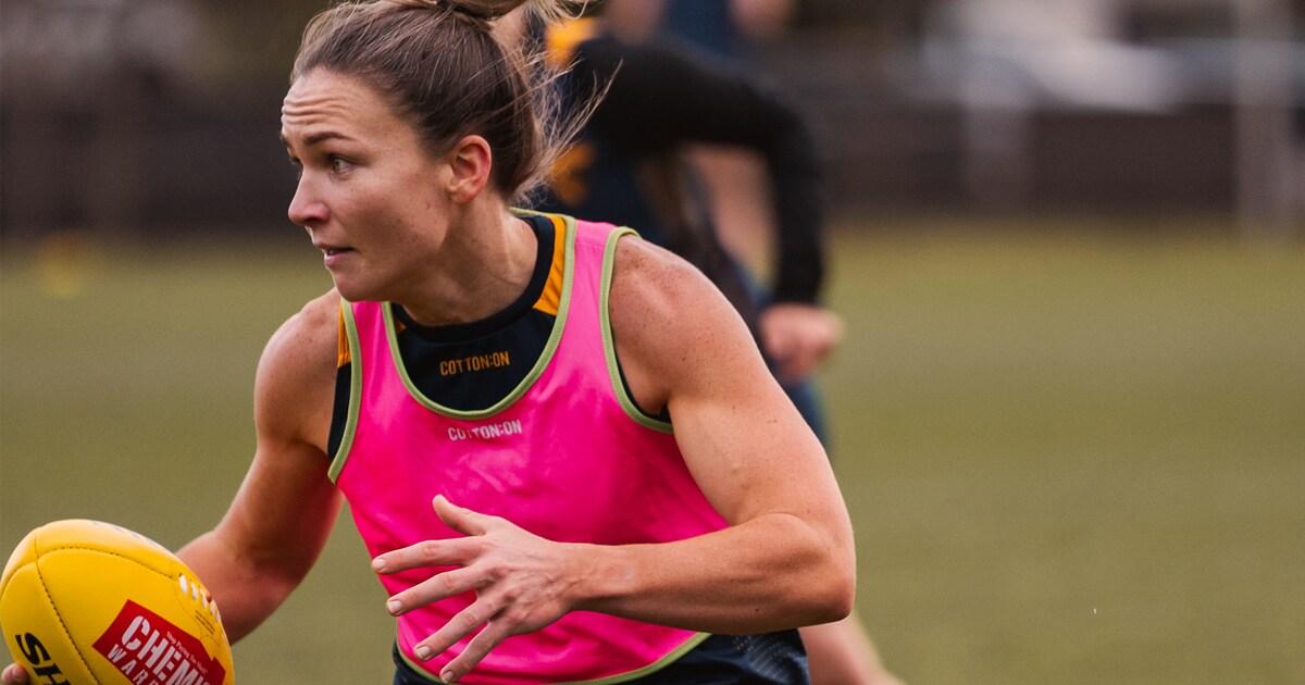 Bates taking selfless approach to 2023 season