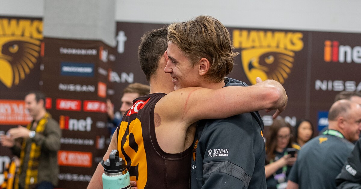 Mitchell details 'beautiful' bond between Hawks duo