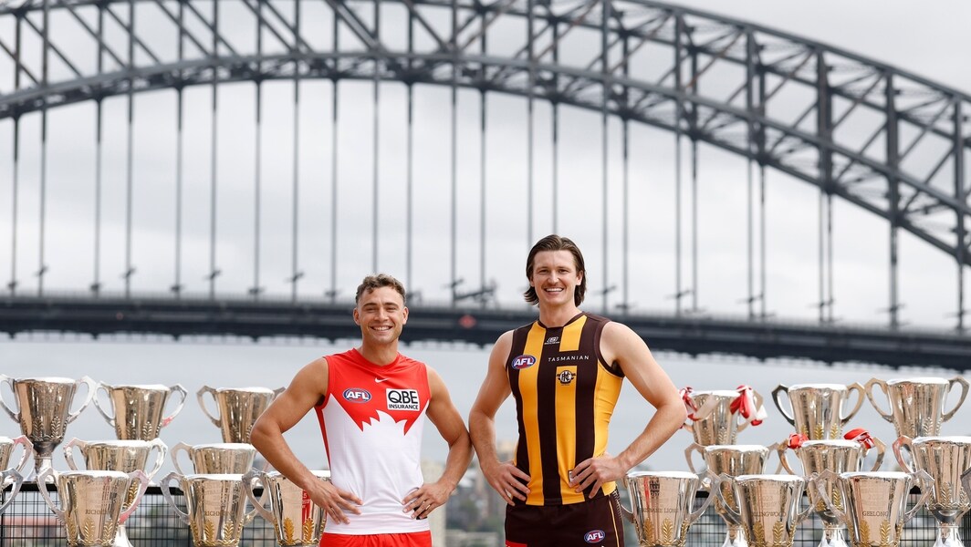 Afl Mitchell Lewis AFL On X: "Mitch Lewis Put Up Video Game Numbers